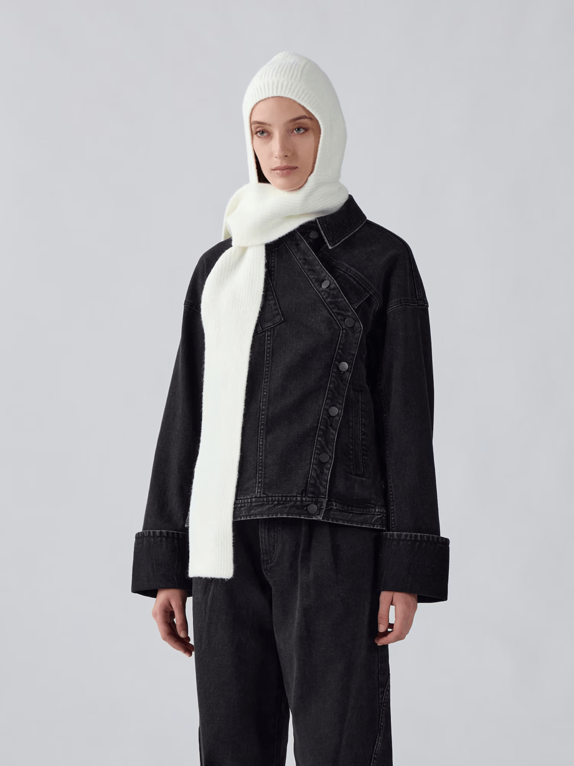 GU（ジーユー）『rokh（ロク）』コラボ2024秋冬が新発売！商品、店頭、売り切れ、口コミまとめ！再販売は？シューズが人気！