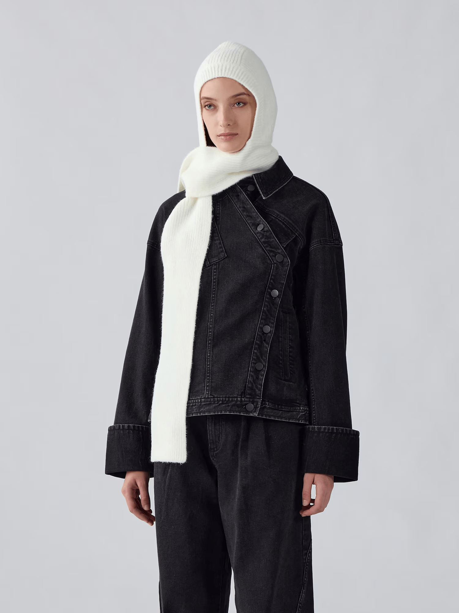 GU（ジーユー）『rokh（ロク）』コラボ2024秋冬が新発売！商品、店頭、売り切れ、口コミまとめ！再販売は？シューズが人気！