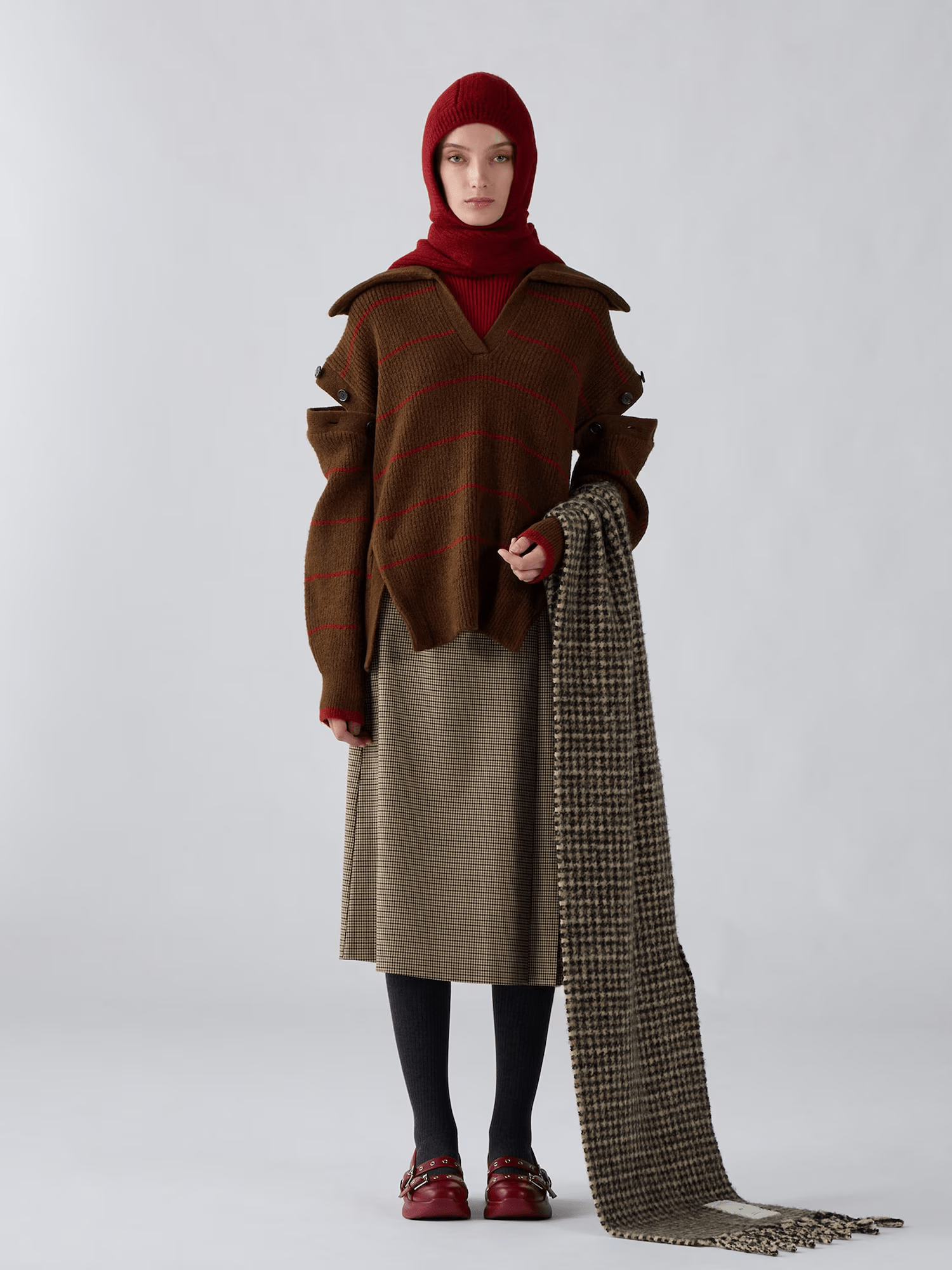 GU（ジーユー）『rokh（ロク）』コラボ2024秋冬が新発売！商品、店頭、売り切れ、口コミまとめ！再販売は？シューズが人気！